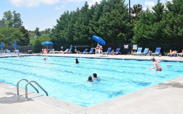 How Much Does A Neighborhood Community Pool Cost?